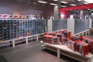 BlueBrixx Megastore (Loop5 Weiterstadt) - The World Largest Brick Bar ...