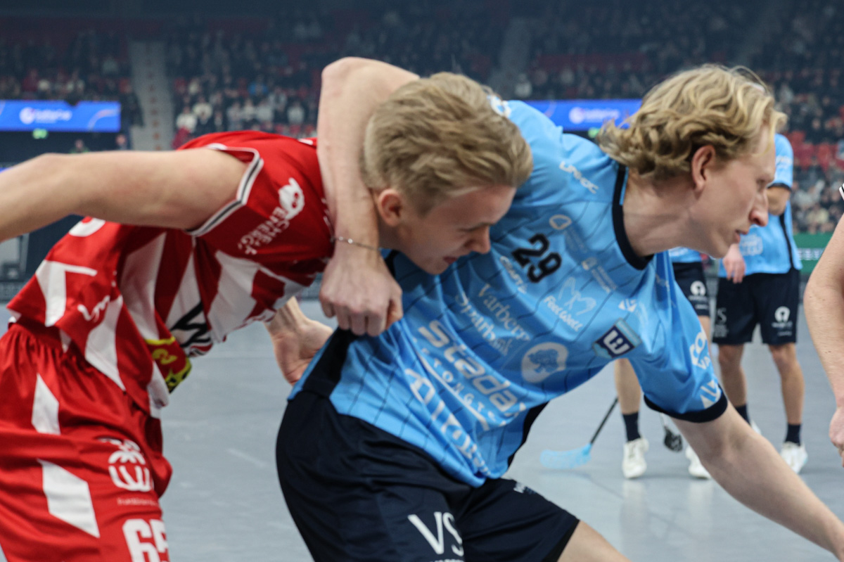 Pixbo IBK - Warberg IC 4-3 (2-0, 1-1, 1-2) - Flyctory.com