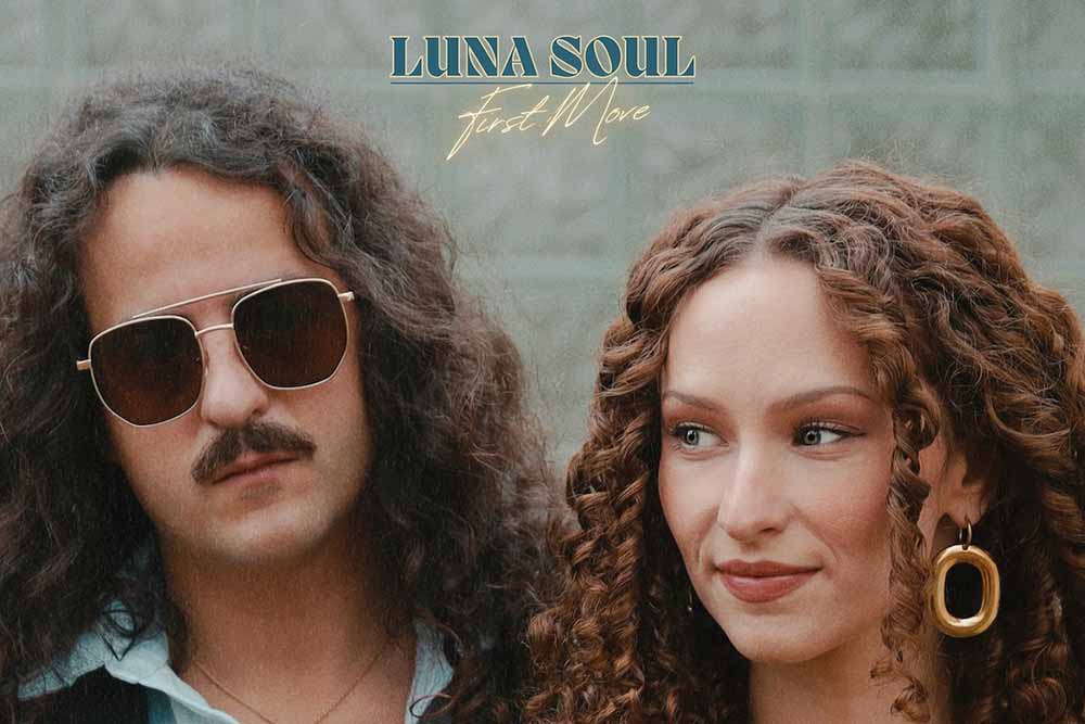 Luna Soul - First Move - Flyctory.com